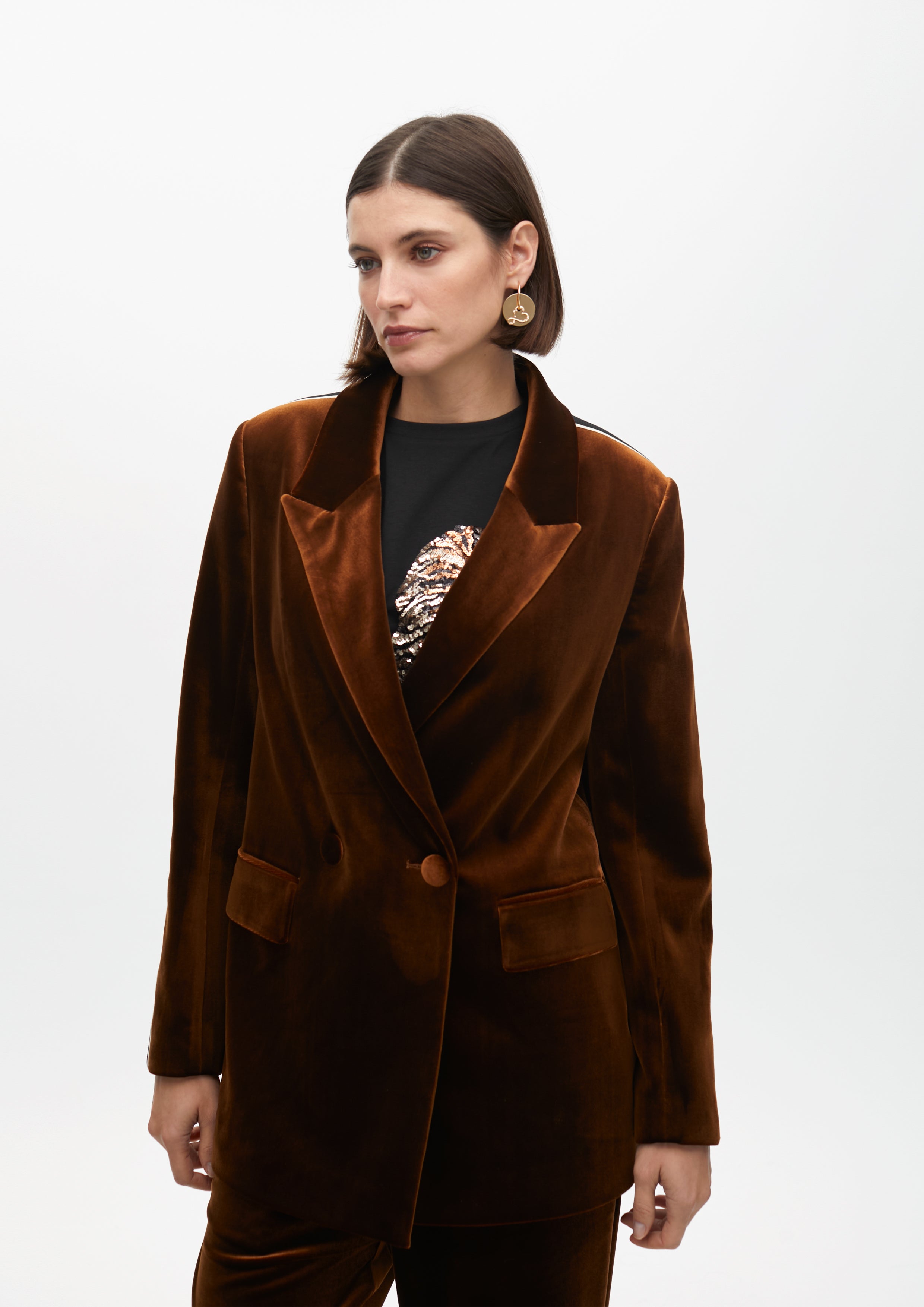 LOLA CASADEMUNT VELVET BLAZER WITH SLEEVE DETAIL – Fashion Avenue Jo